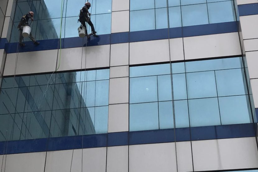 High Facade Cleaning Services in Kuala Lumpur - Uni-Hygiene